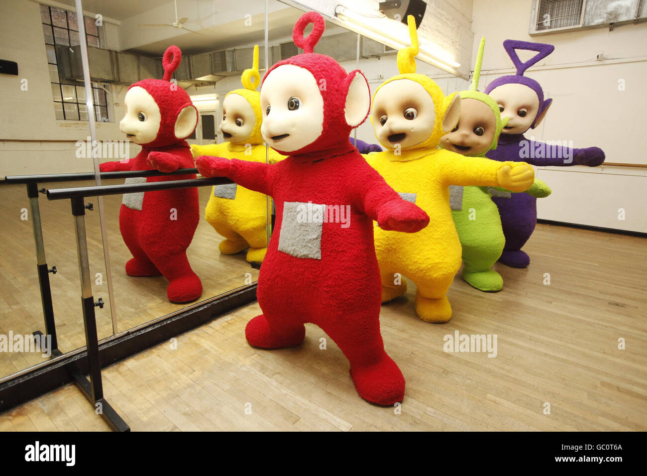 Teletubbies Dance With The Teletubbies