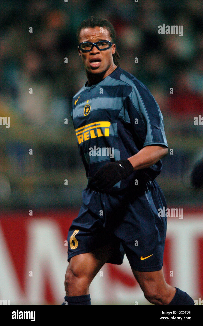 Edgar davids milan hi-res stock photography and images - Alamy