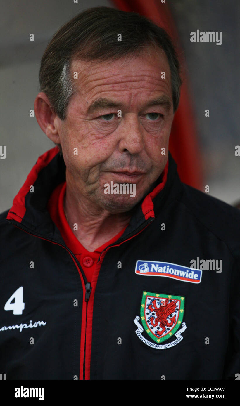 Welsh football manager brian flynn hi-res stock photography and images ...