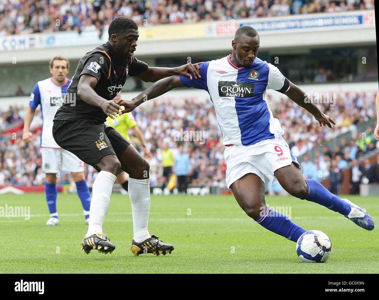 Football action jason roberts hi-res stock photography and images - Alamy