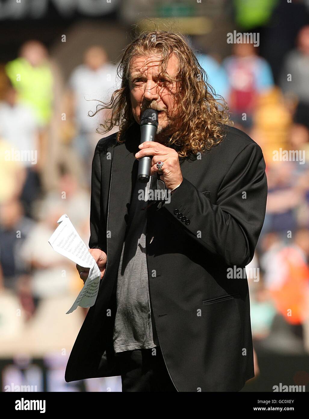 Robert Plant Wolverhampton Wanderers High Resolution Stock Photography ...