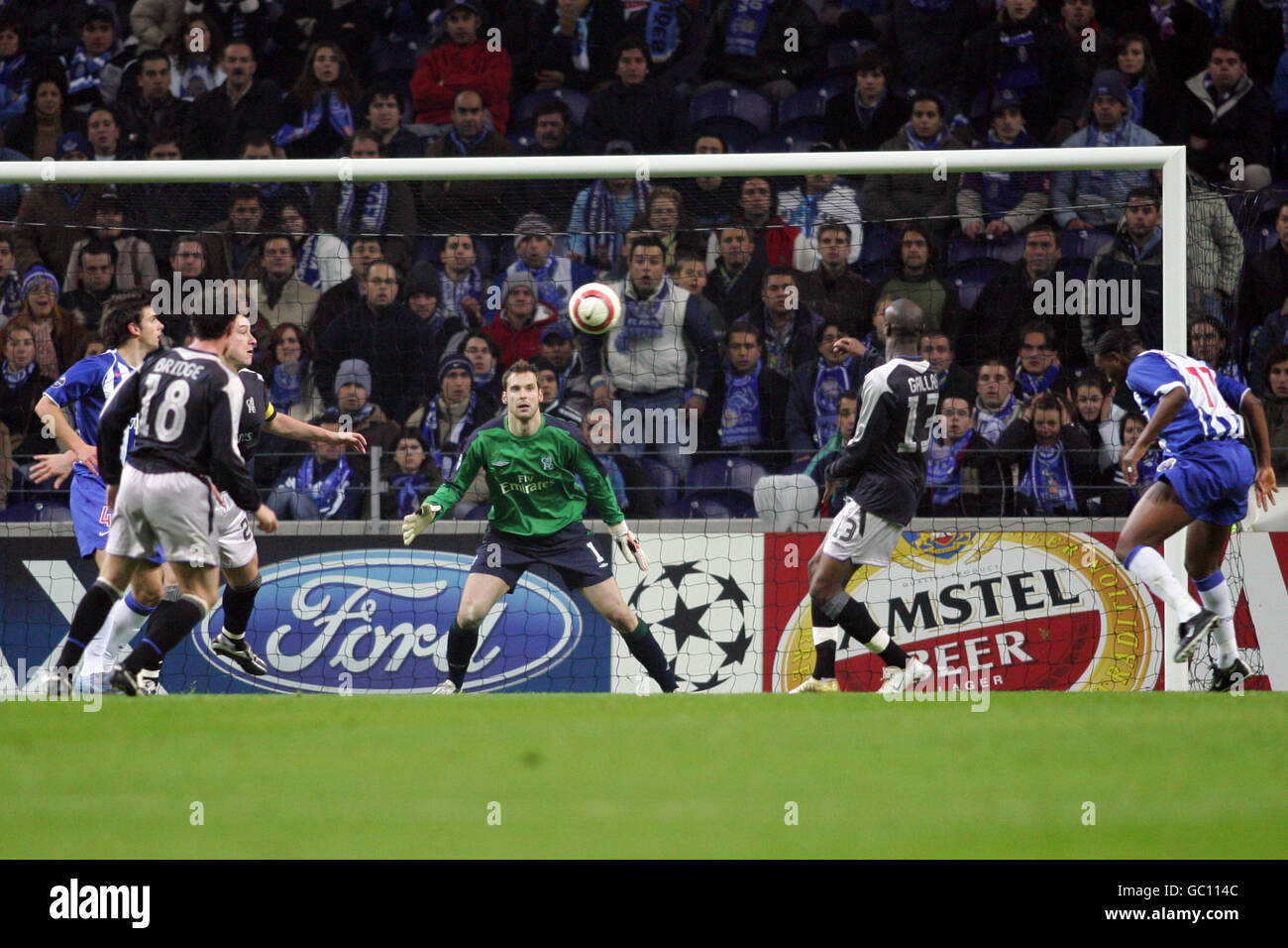 Soccer - UEFA Champions League - Group H - FC Porto v Chelsea. FC Porto ...