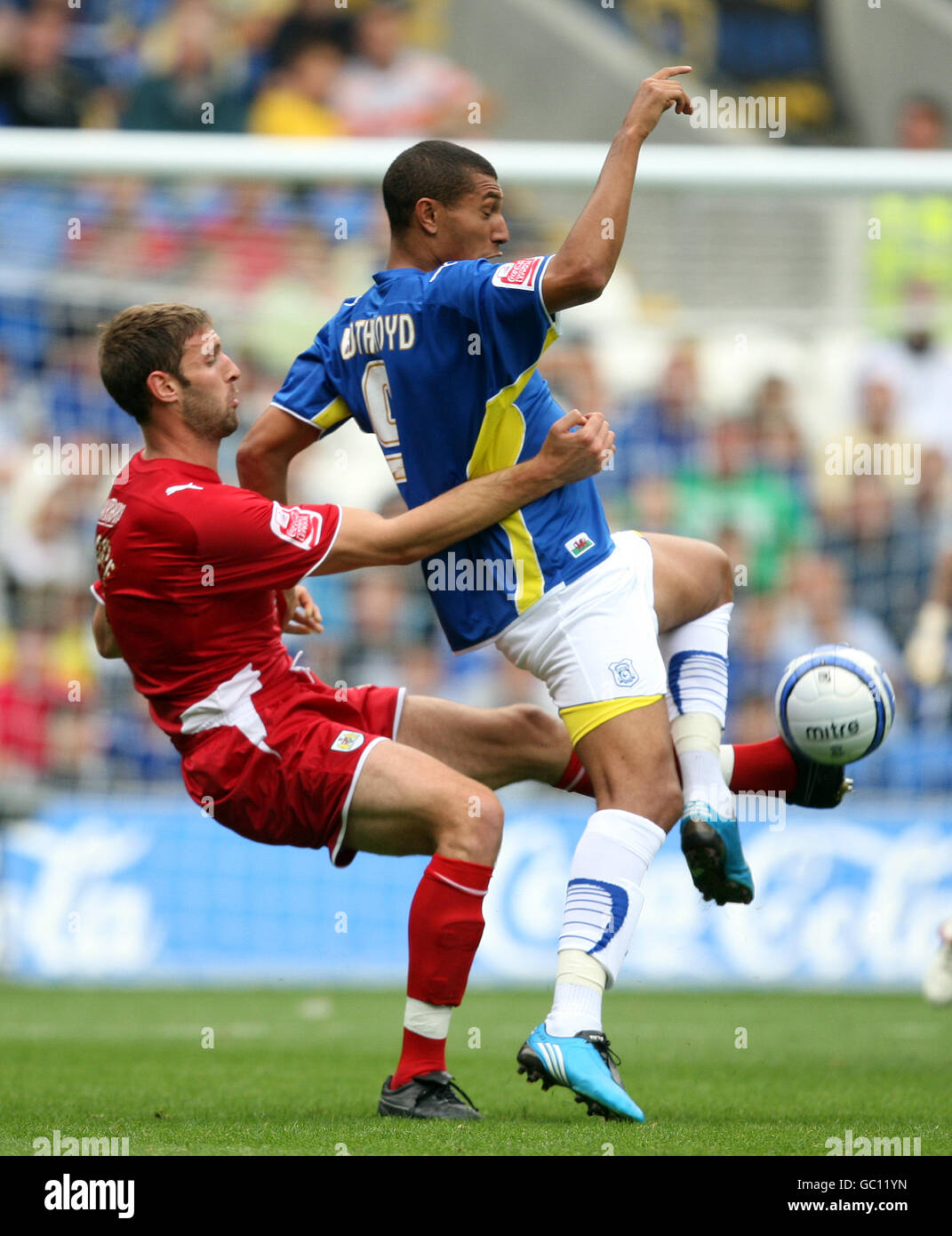 Cardiff citys jay bothroyd and bristol citys jamie mccombe hi-res stock photography and images ...