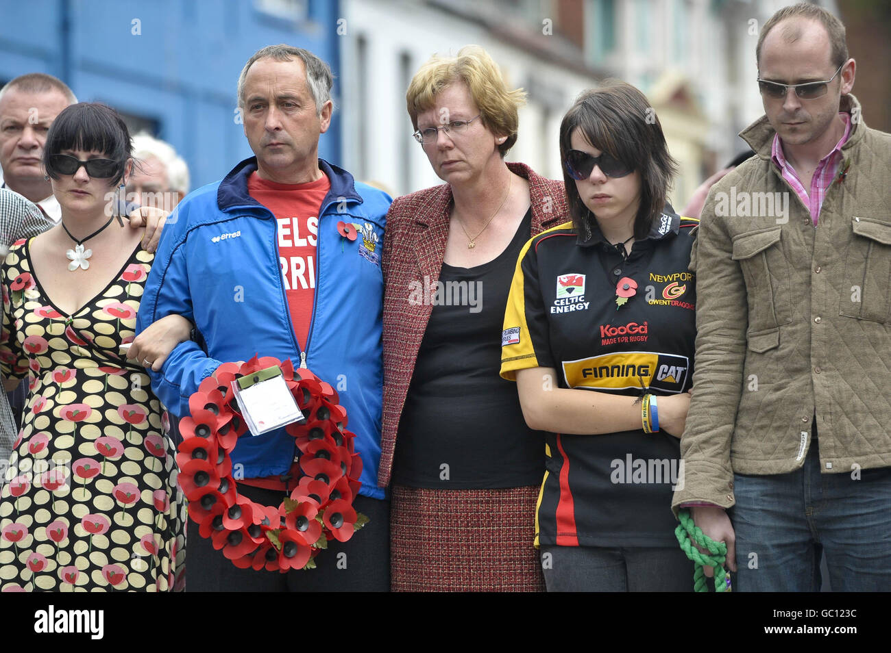Phillip hunt 2nd left hazel hunt centre hi-res stock photography and ...