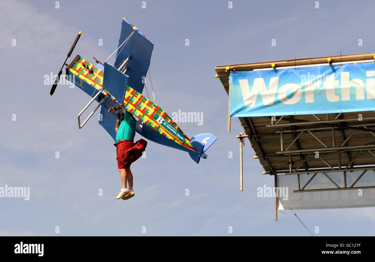 A daredevil 'Flying Scotsman' takes off from Worthing Pier in a model ...