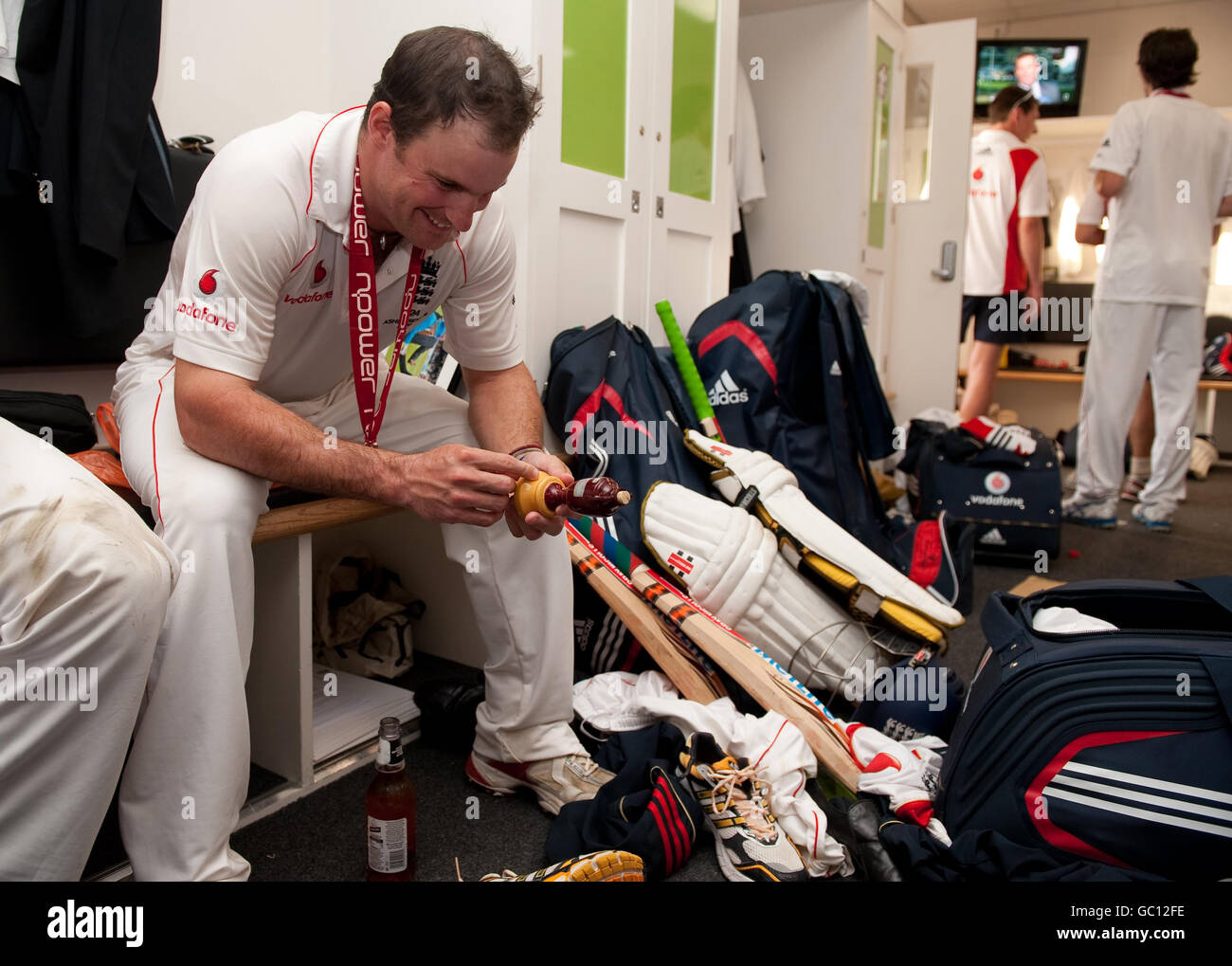 Cricket players changing room hi-res stock photography and images - Alamy