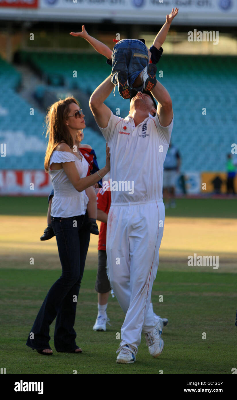 England's andrew flintoff lifts his son corey flintoff as wife rachael ...