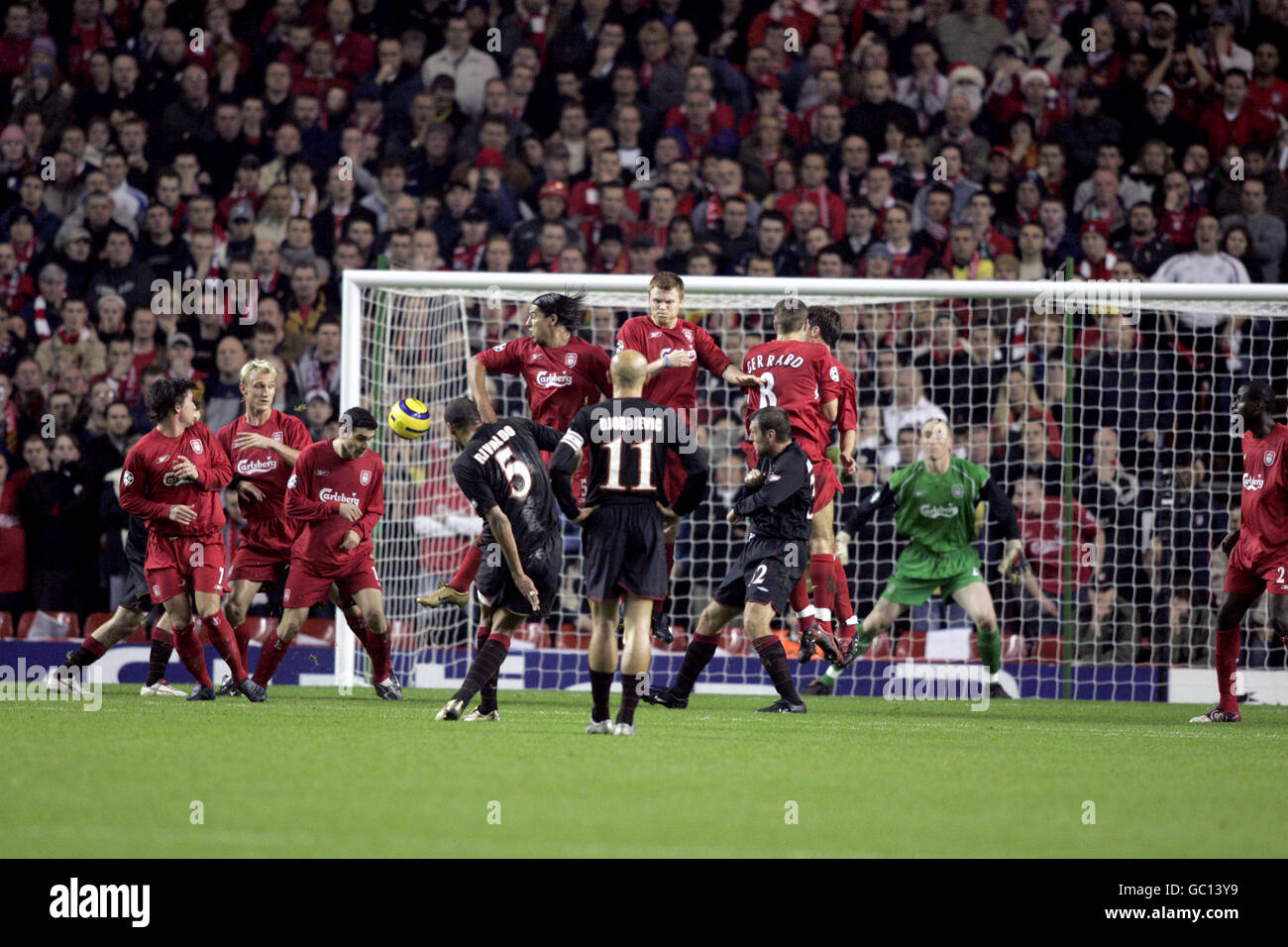 Steven gerrard and xabi alonso to score the opening goal hi-res stock ...