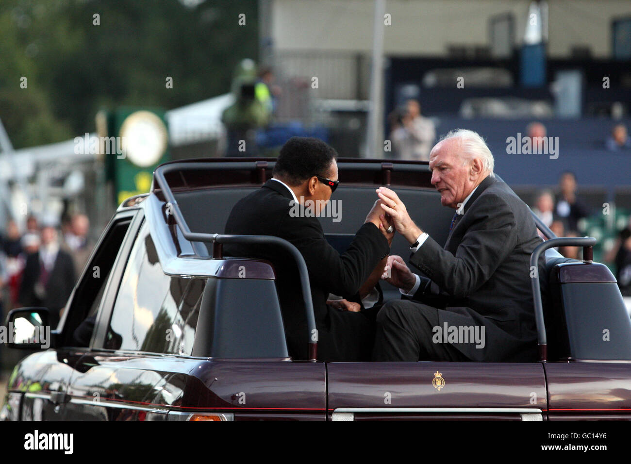 Ali Cooper reunion. Muhammad Ali and Sir Henry Cooper during day four ...