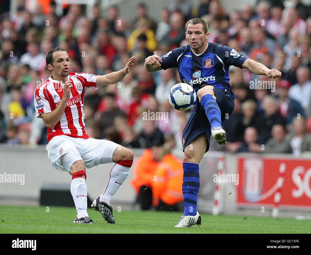 Stoke City's Matthew Etherington and Sunderland's Phillip Bardsley ...