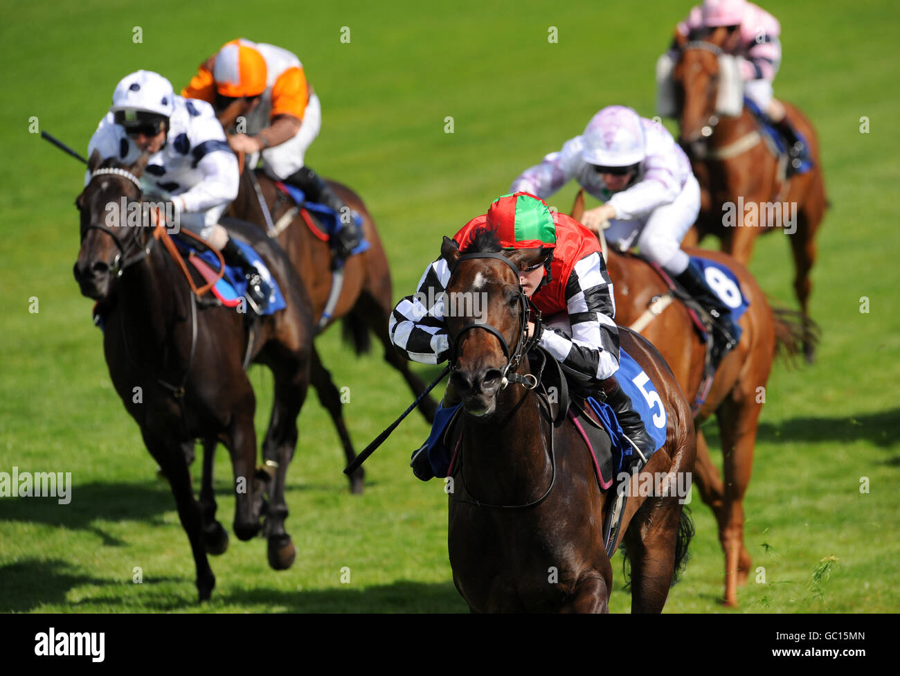 Horse racing chantilly races hi-res stock photography and images - Alamy