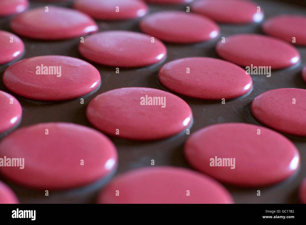 Macarons resting before being baked Stock Photo - Alamy