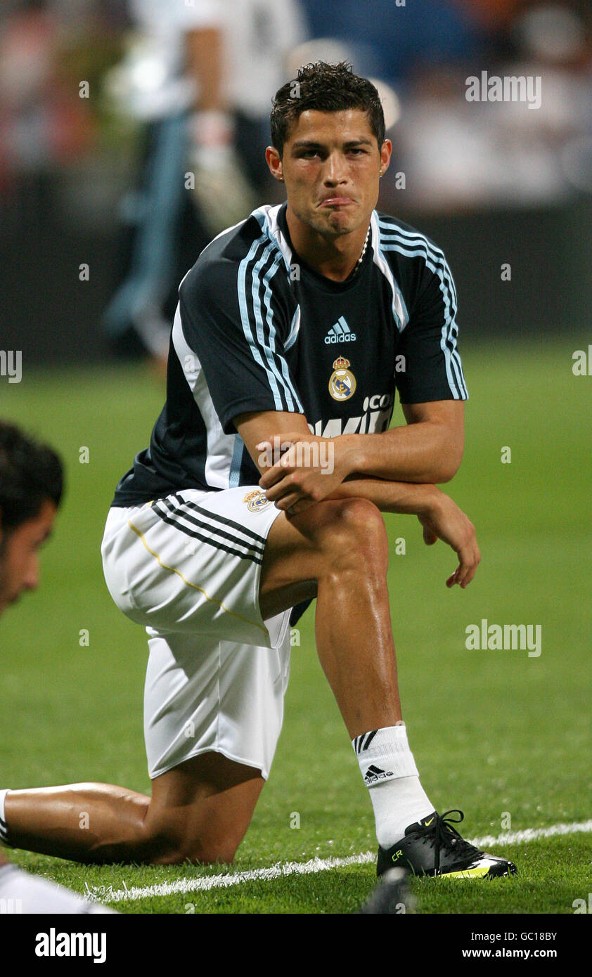 Cristiano ronaldo real madrid 2009 hi-res stock photography and images ...