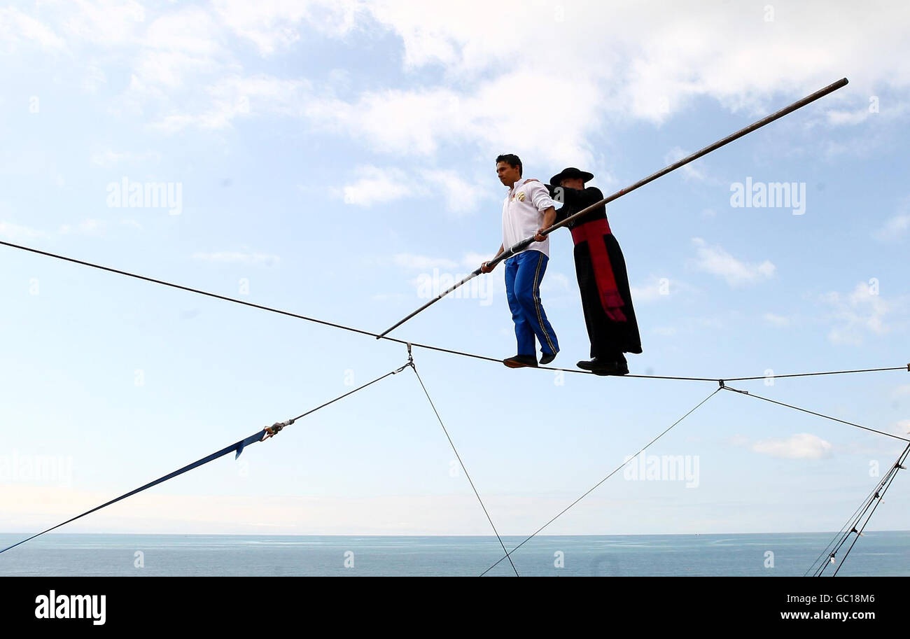 Father lloyd wire walks 80ft hi-res stock photography and images - Alamy