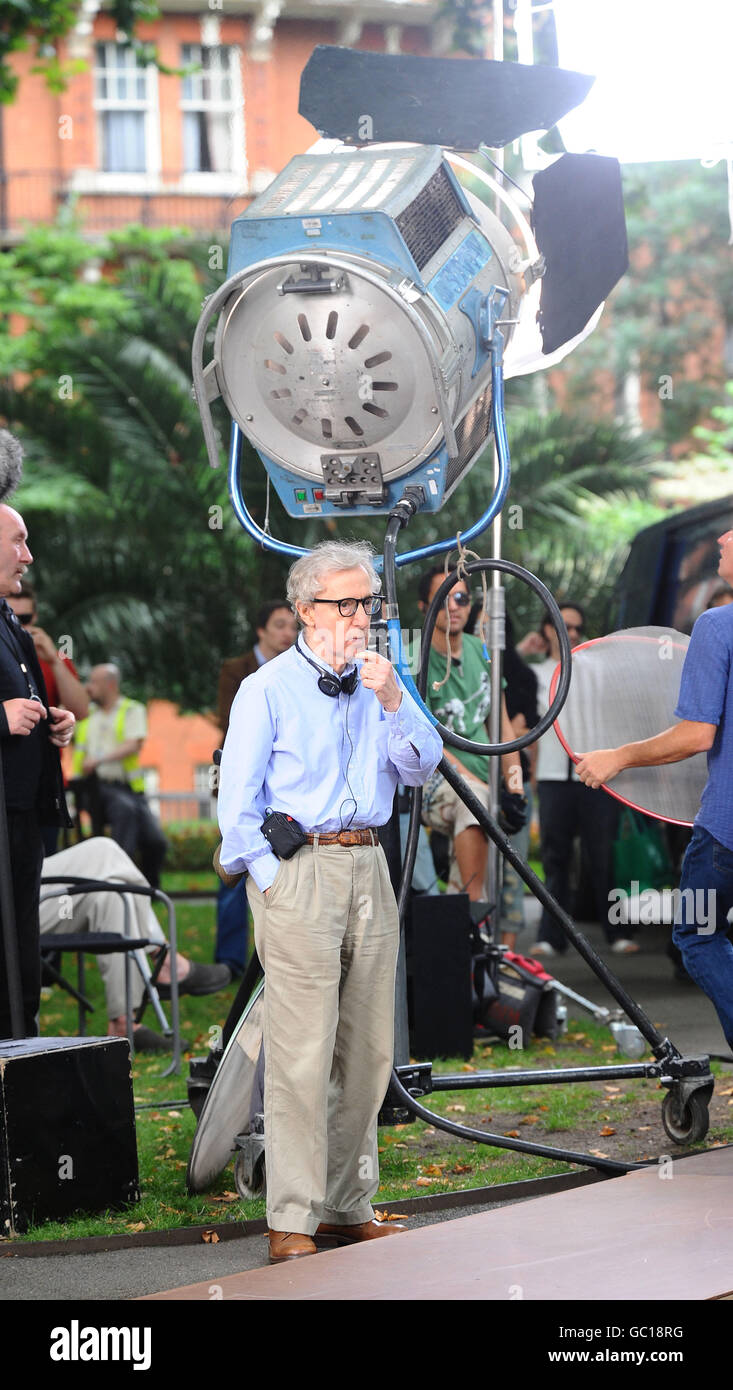 Woody allen filming london hi-res stock photography and images - Alamy
