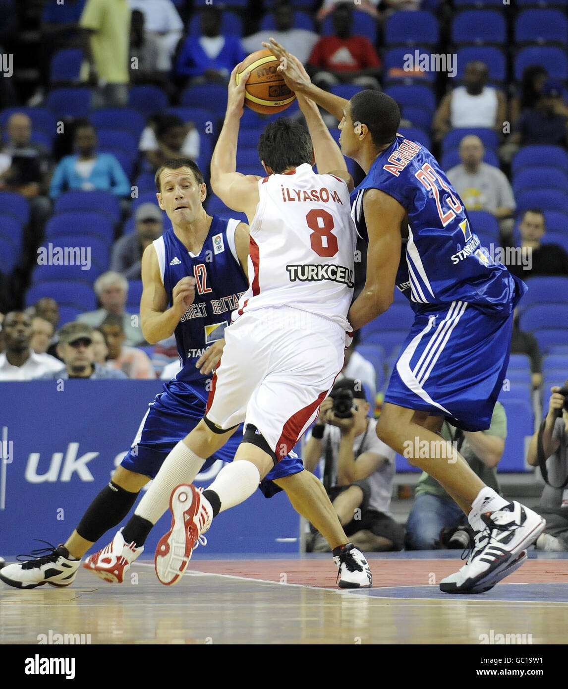 Basketball - Great Britain v Turkey - O2 Arena Stock Photo - Alamy