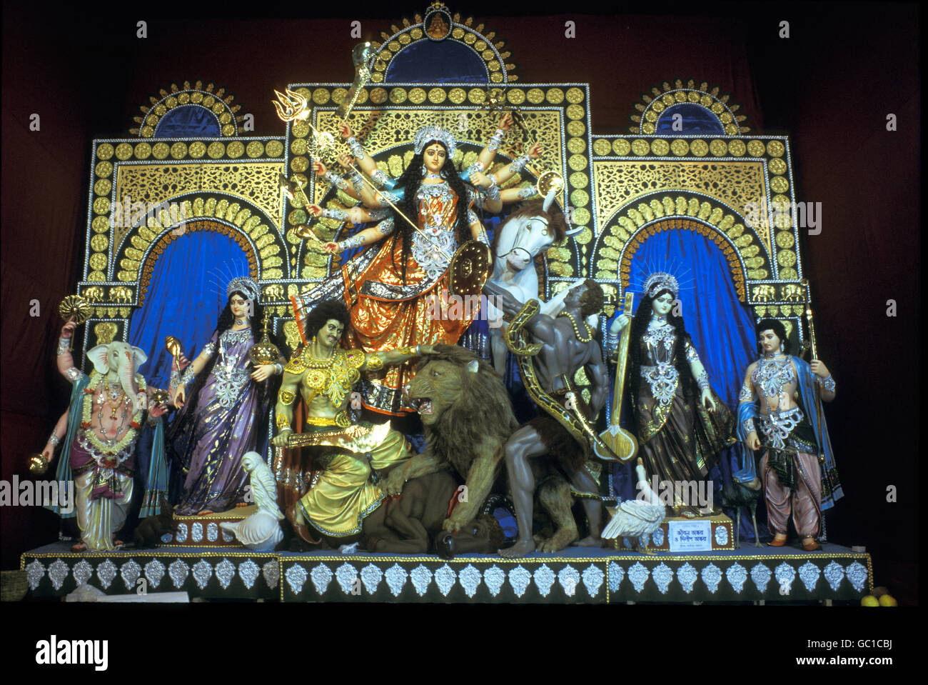 Durga Puja festival, Kolkata, West Bengal, India Stock Photo - Alamy