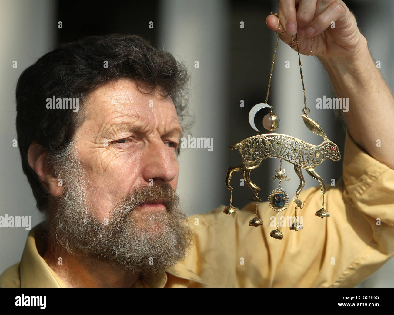 Masquerade kit williams hare hi-res stock photography and images - Alamy