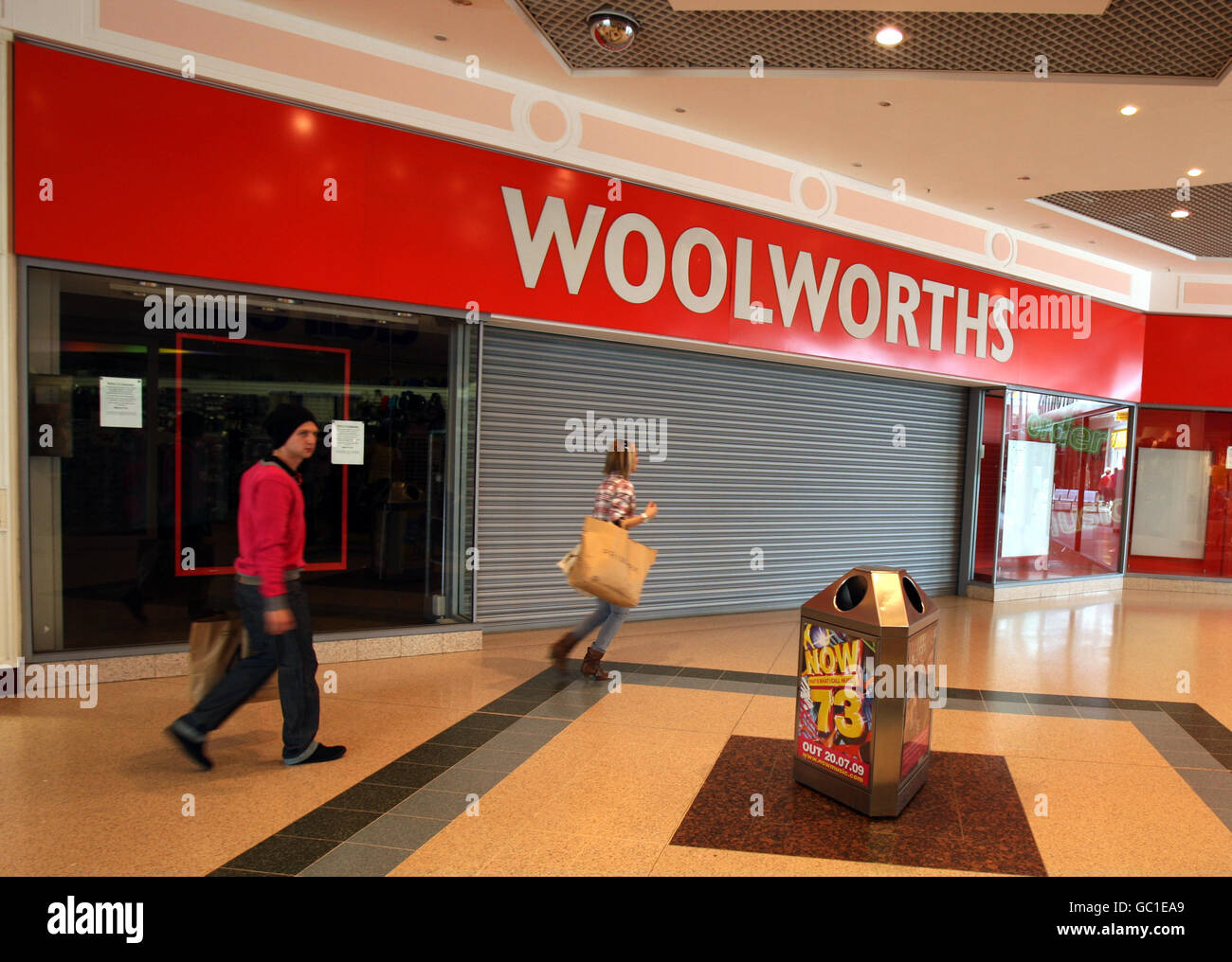 Woolworths closures. Woolworths closed store in Telford's indoor ...
