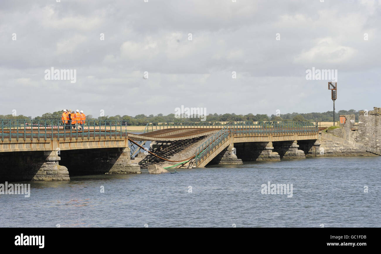 Irish rail viaduct collapse Stock Photo - Alamy
