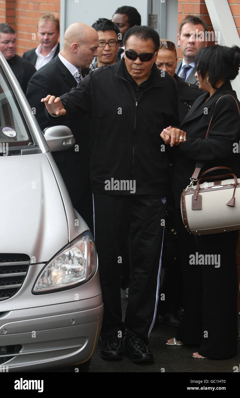 Muhammad Ali visits UK Stock Photo - Alamy
