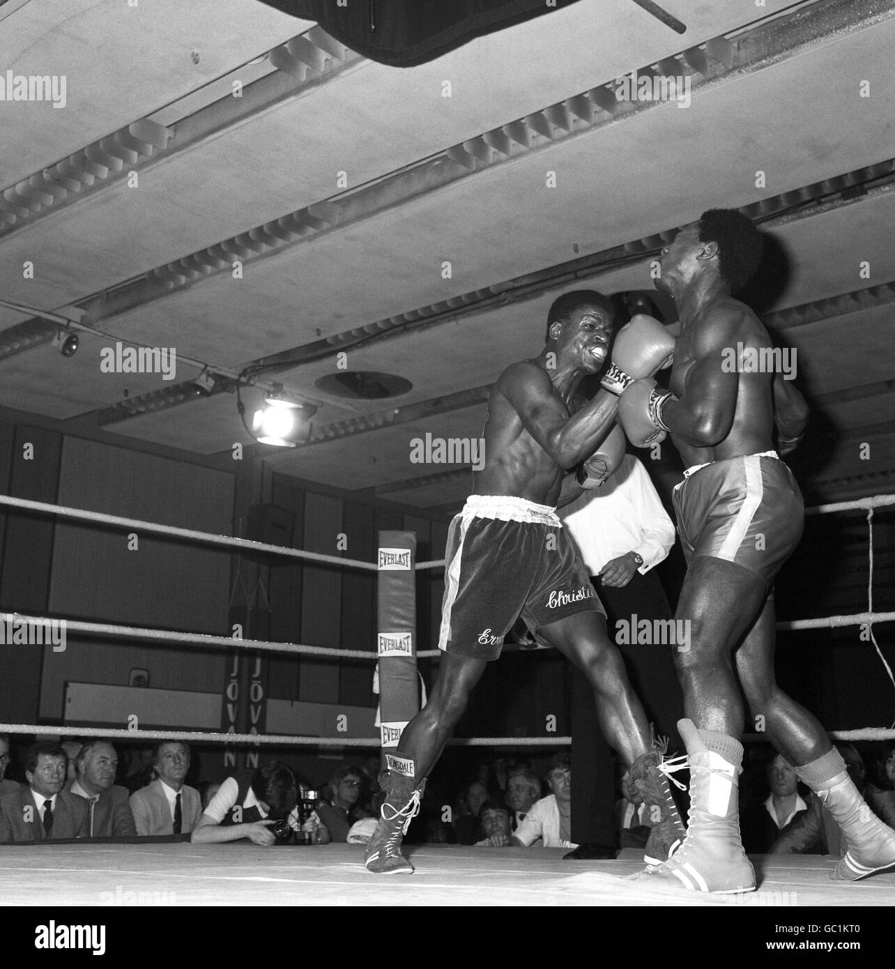 Boxing - Middleweight - Errol Christie v Jimmy Ellis - Bloomsbury Crest ...