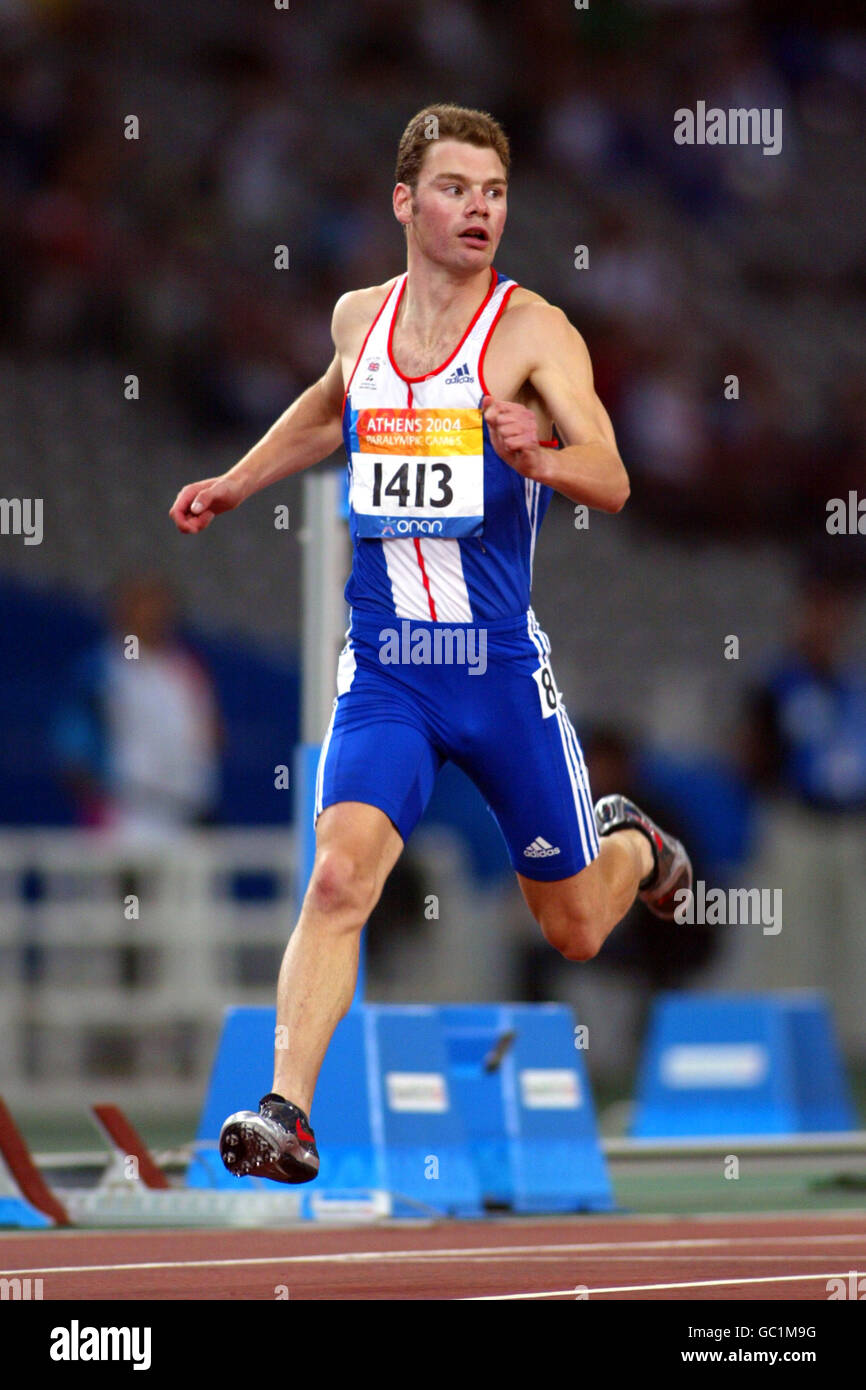 Full length stock action paralympics hi-res stock photography and ...