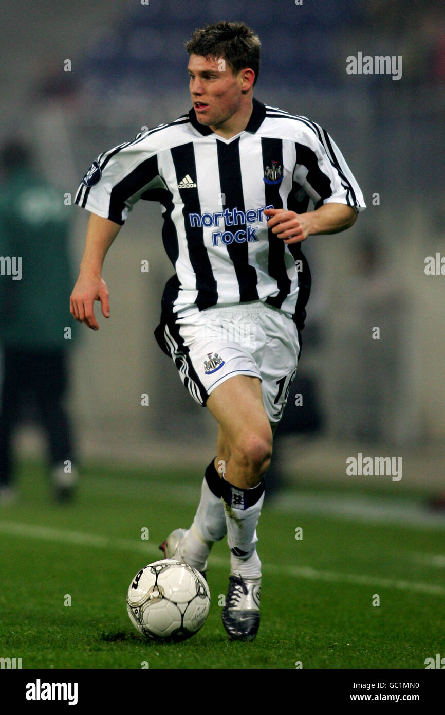 James milner newcastle united fc hi-res stock photography and images ...