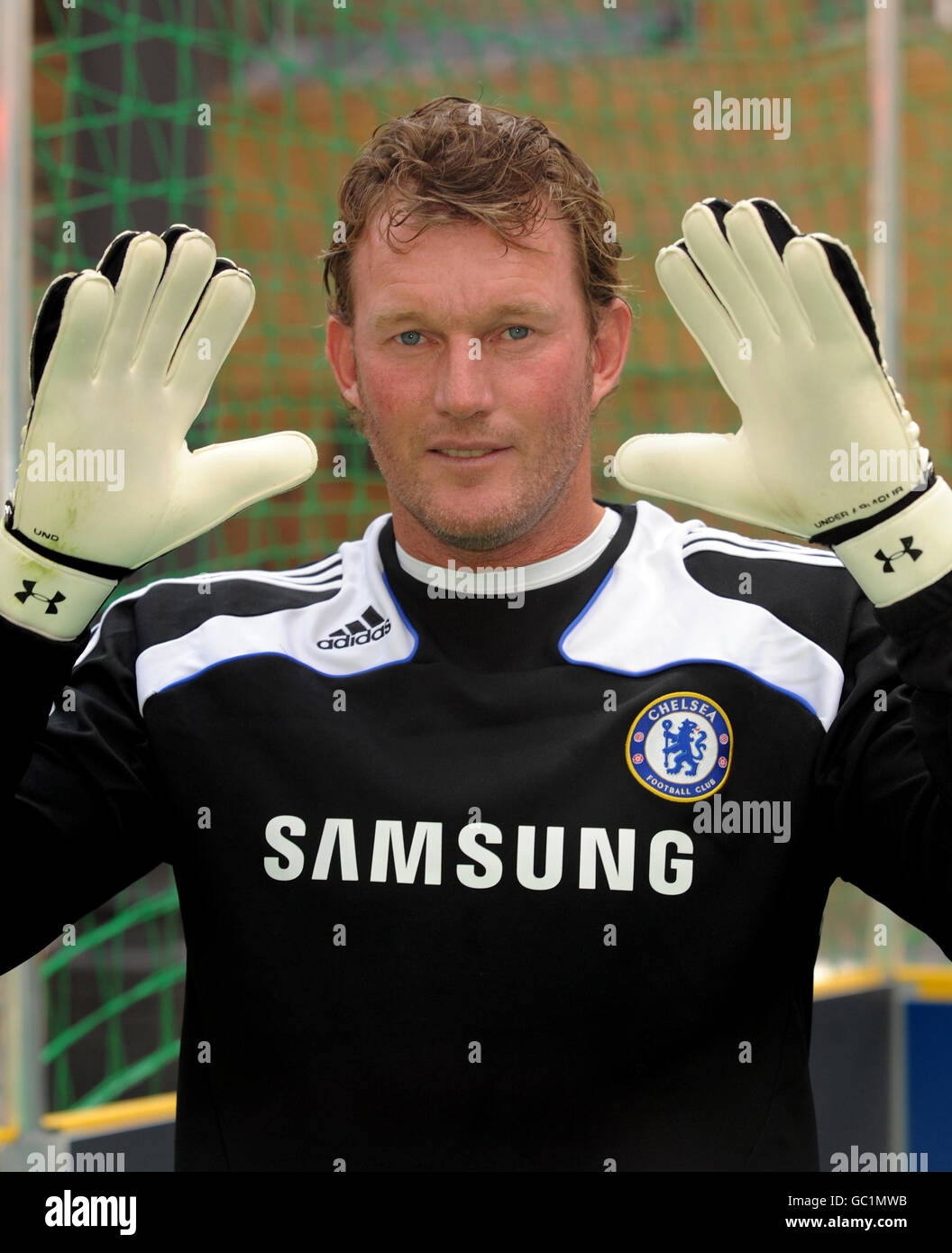 Dave beasant england hi-res stock photography and images - Alamy