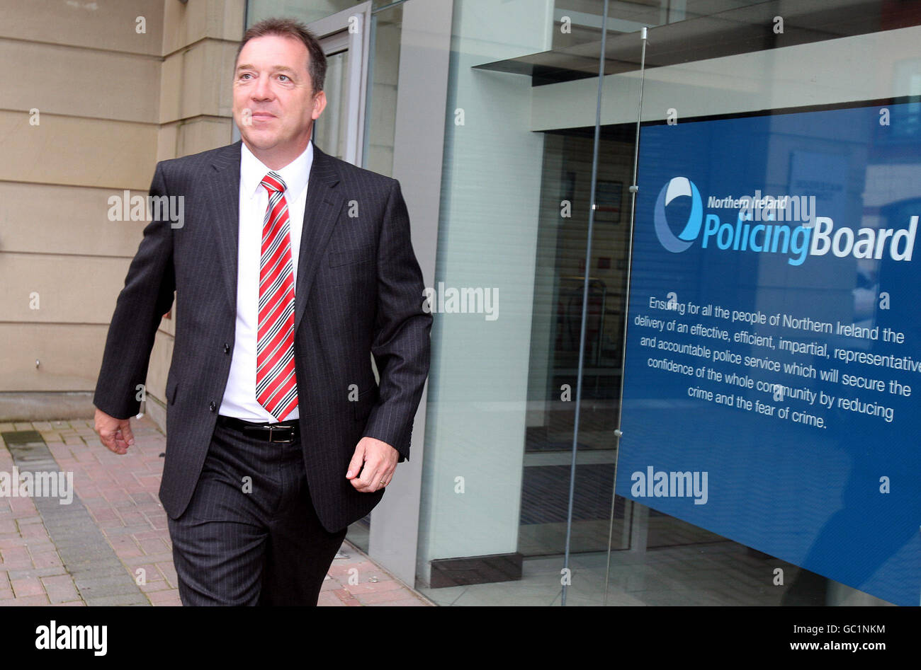 Police service northern ireland chief constable matt baggott police ...