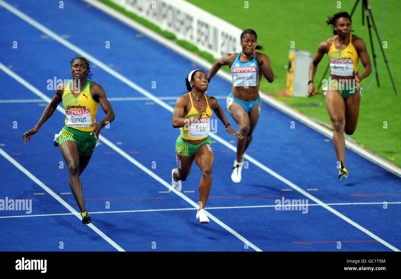 Jamaica's Shelley-Ann Fraser leads the women's 100m final from Jamaica ...