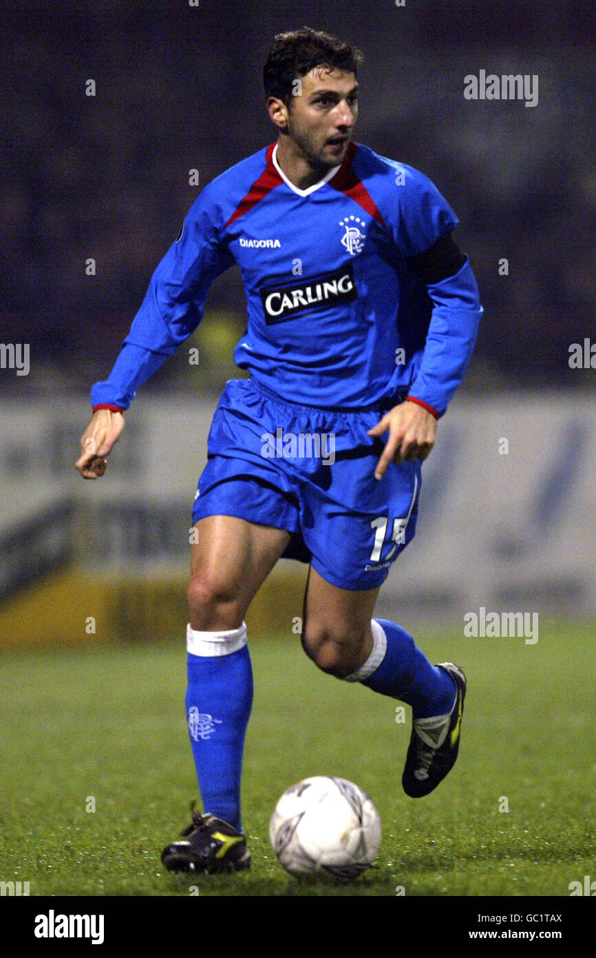 Soccer - UEFA Cup - Group F - AZ Alkmaar v Rangers. Zurab Khizanishvili ...