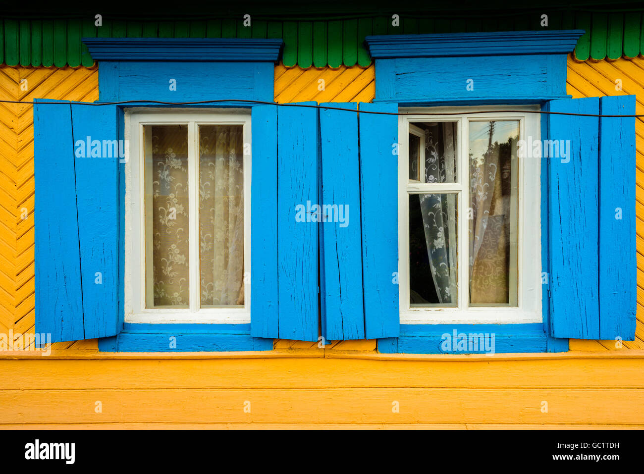 Blue window frames hi-res stock photography and images - Alamy
