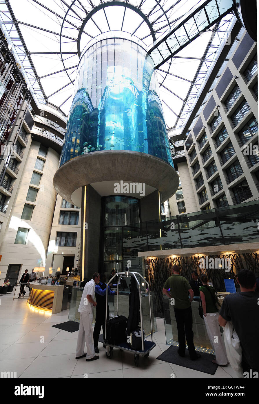 Berlin hotel fish tank hi-res stock photography and images - Alamy