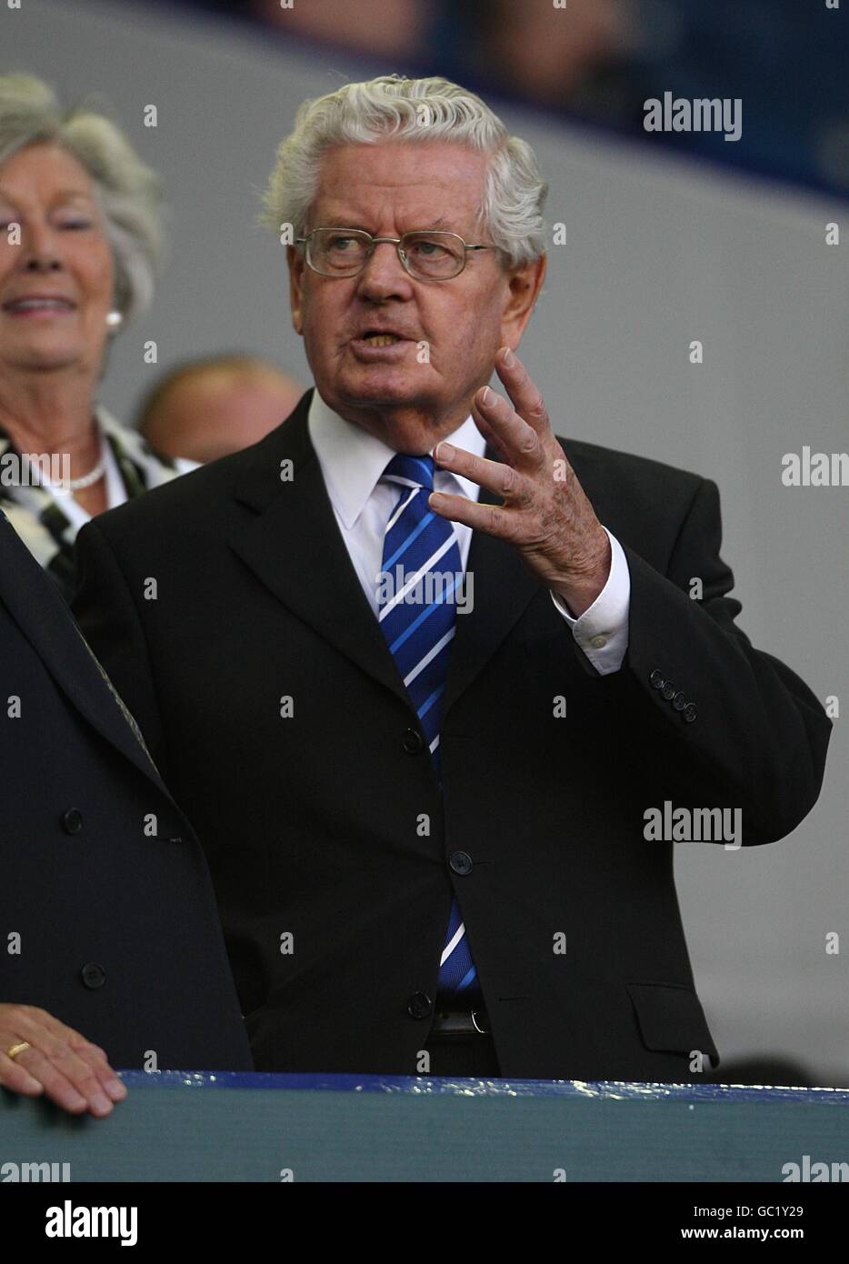 Sir philip carter in the stands hi-res stock photography and images - Alamy