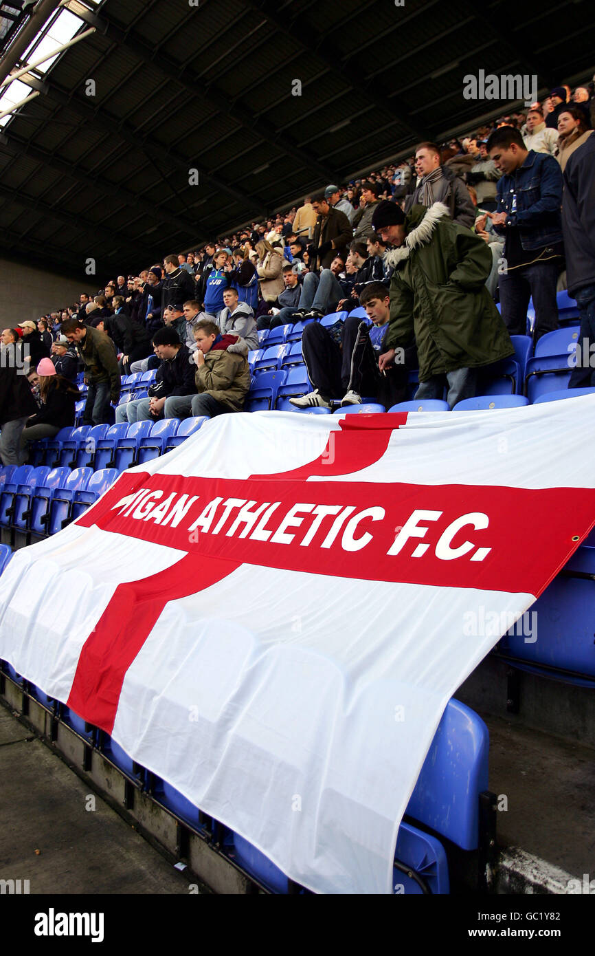 Football fans flags hi-res stock photography and images - Alamy