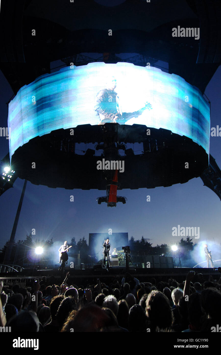 General view don valley stadium hi-res stock photography and images - Alamy