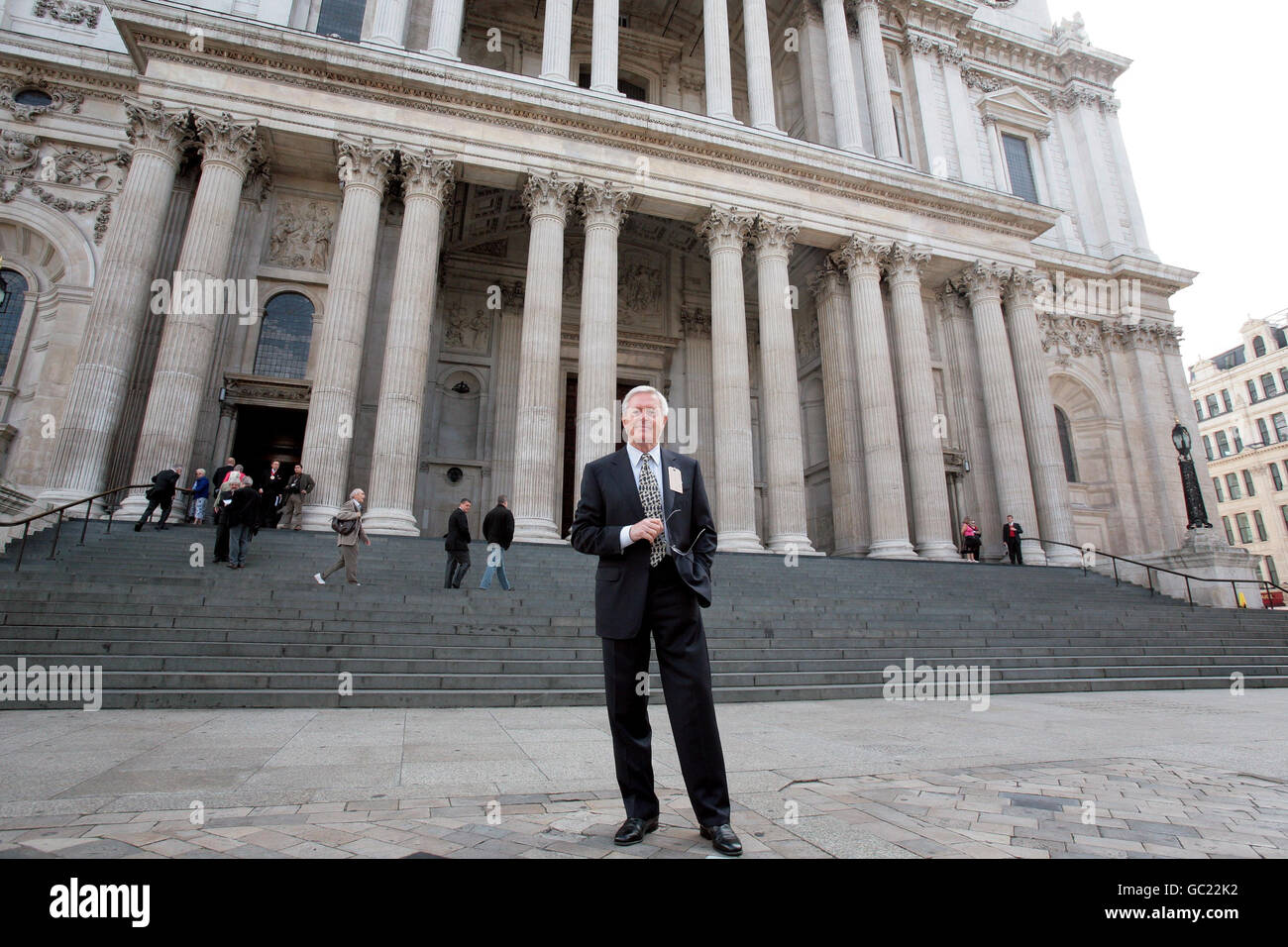TV presenter Michael Aspel, who was an evacuee at St Paul's Cathedral ...