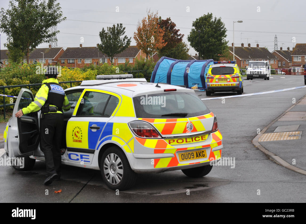 Police shoot man dead hi-res stock photography and images - Alamy