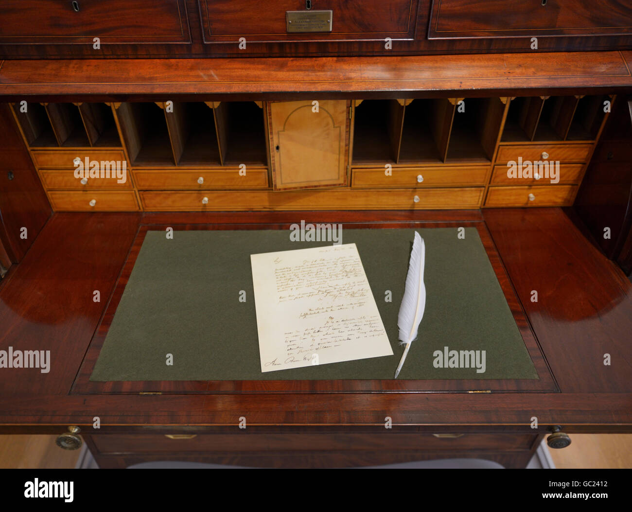 Alexander Hamilton's cylinder desk, ca 1800 with a reproduction of a ...