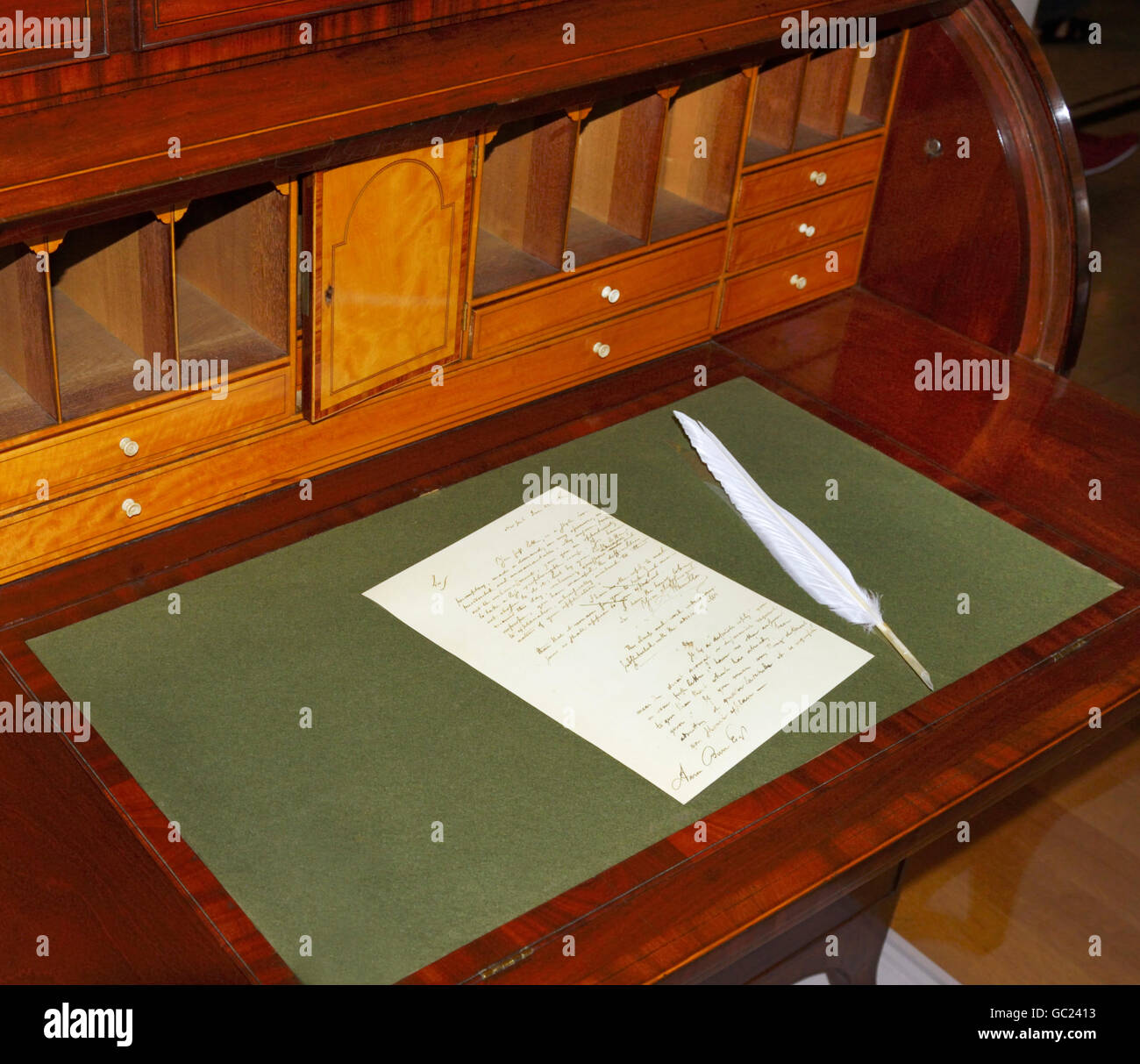 Alexander Hamilton's cylinder desk, ca 1800 with a reproduction of a ...