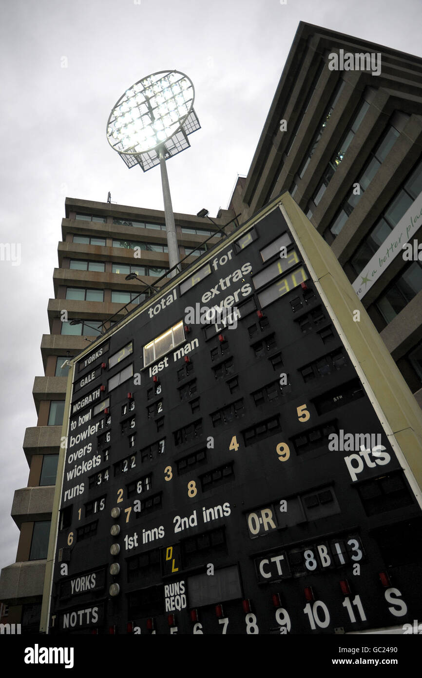 Old scoreboard trent bridge cricket hi-res stock photography and images ...