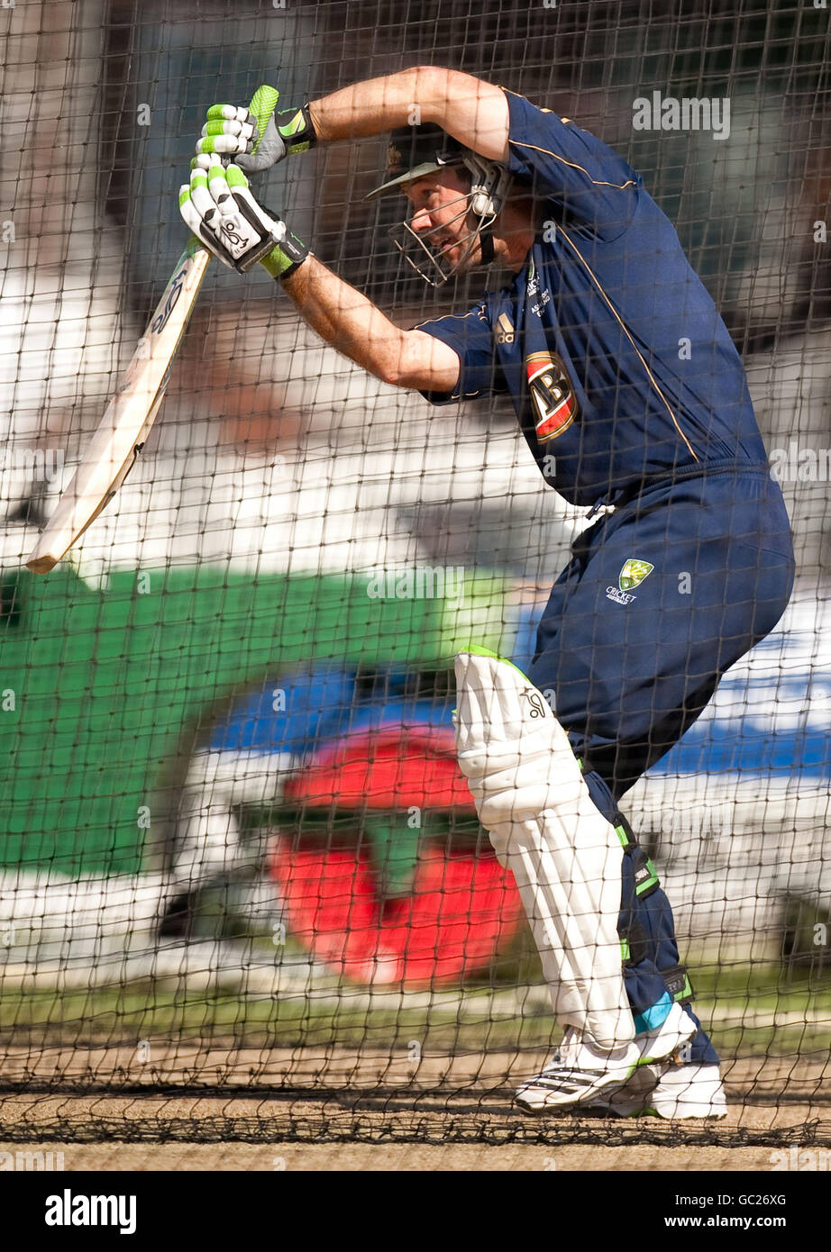 Australian cricket captain ricky ponting hi-res stock photography and ...