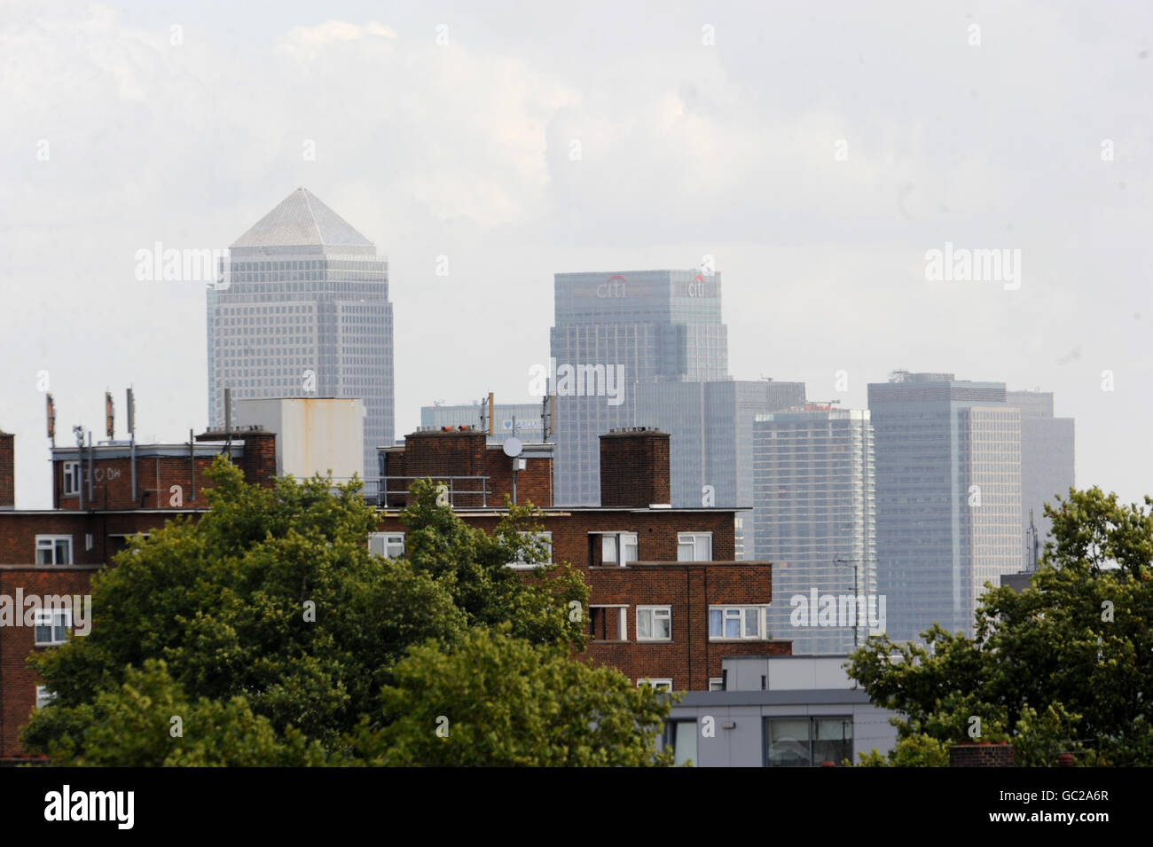 London landmarks on view roof terrace hi-res stock photography and ...