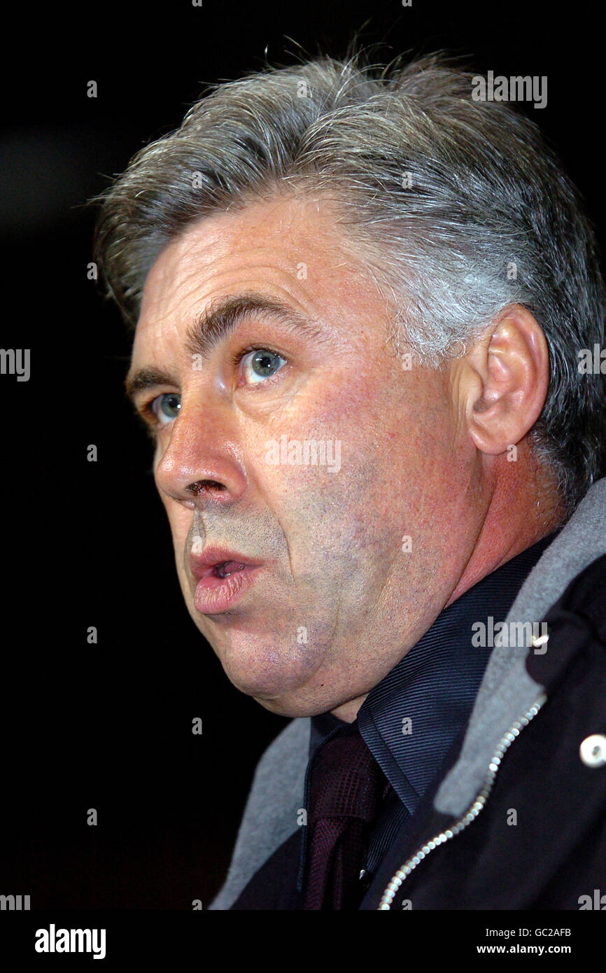 Ac milan manager carlo ancelotti hi-res stock photography and images ...