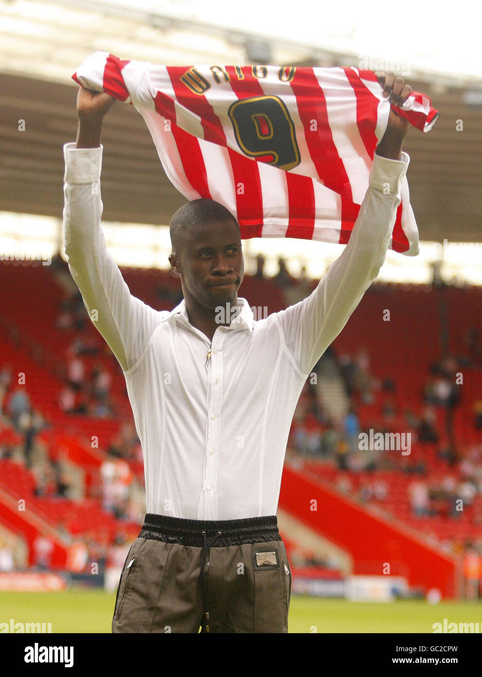 New Southampton striker Papa Waigo from Senegal introduces himself to ...