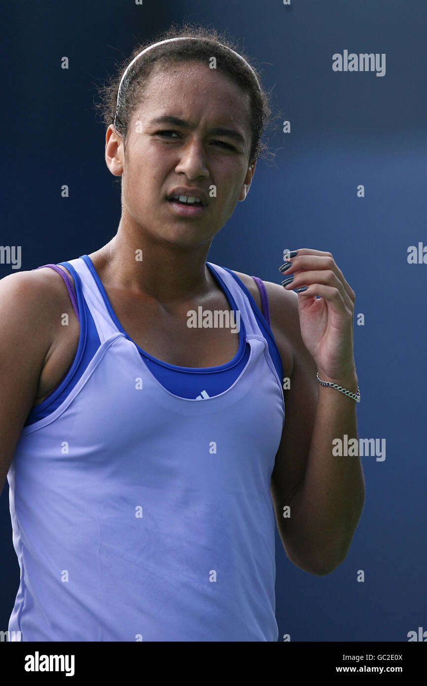 Courtney dolehide hi-res stock photography and images - Alamy