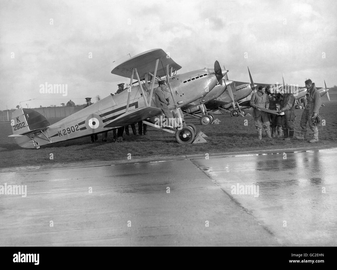 Raf air transport plane Black and White Stock Photos & Images - Alamy