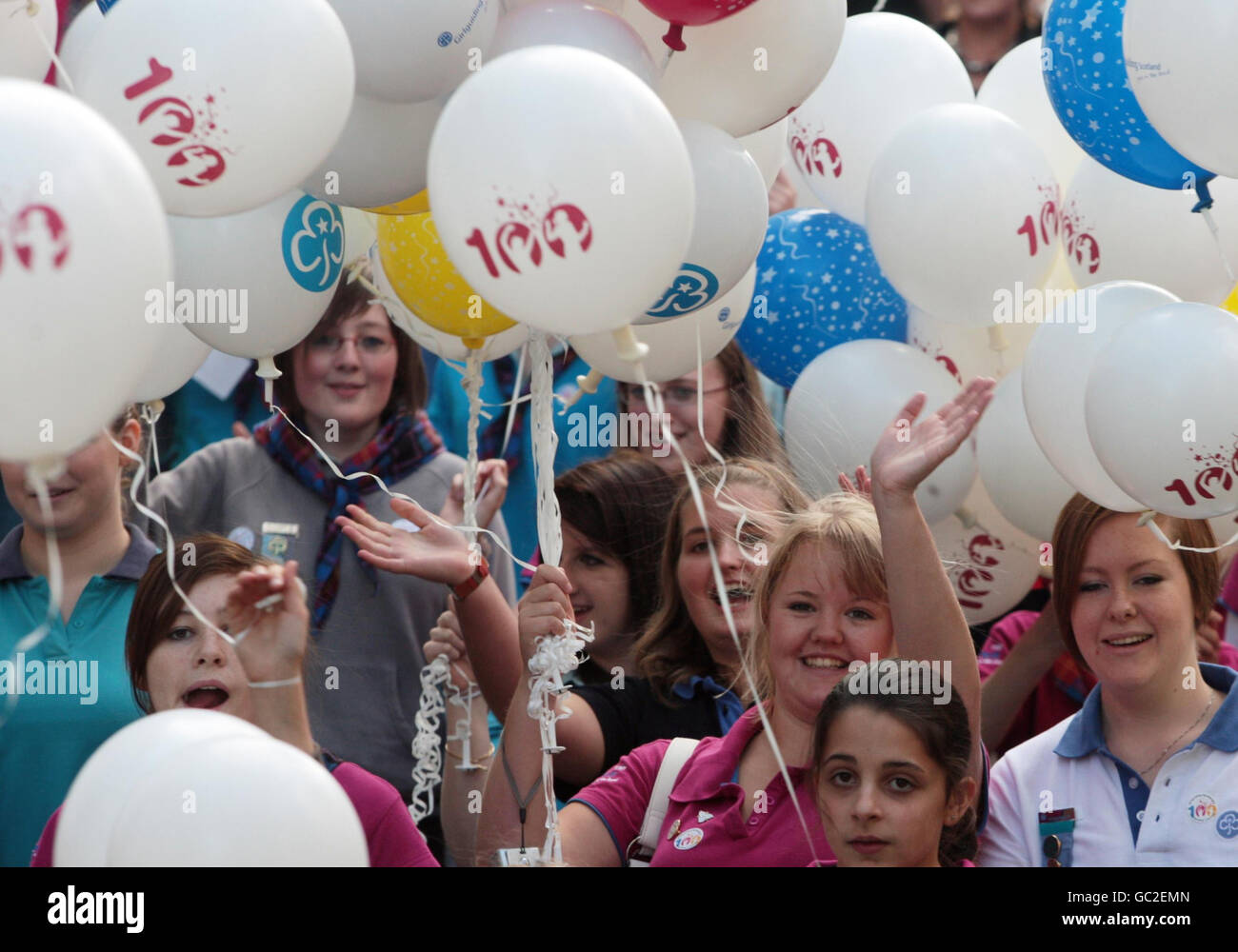 Girl guides group hi-res stock photography and images - Alamy