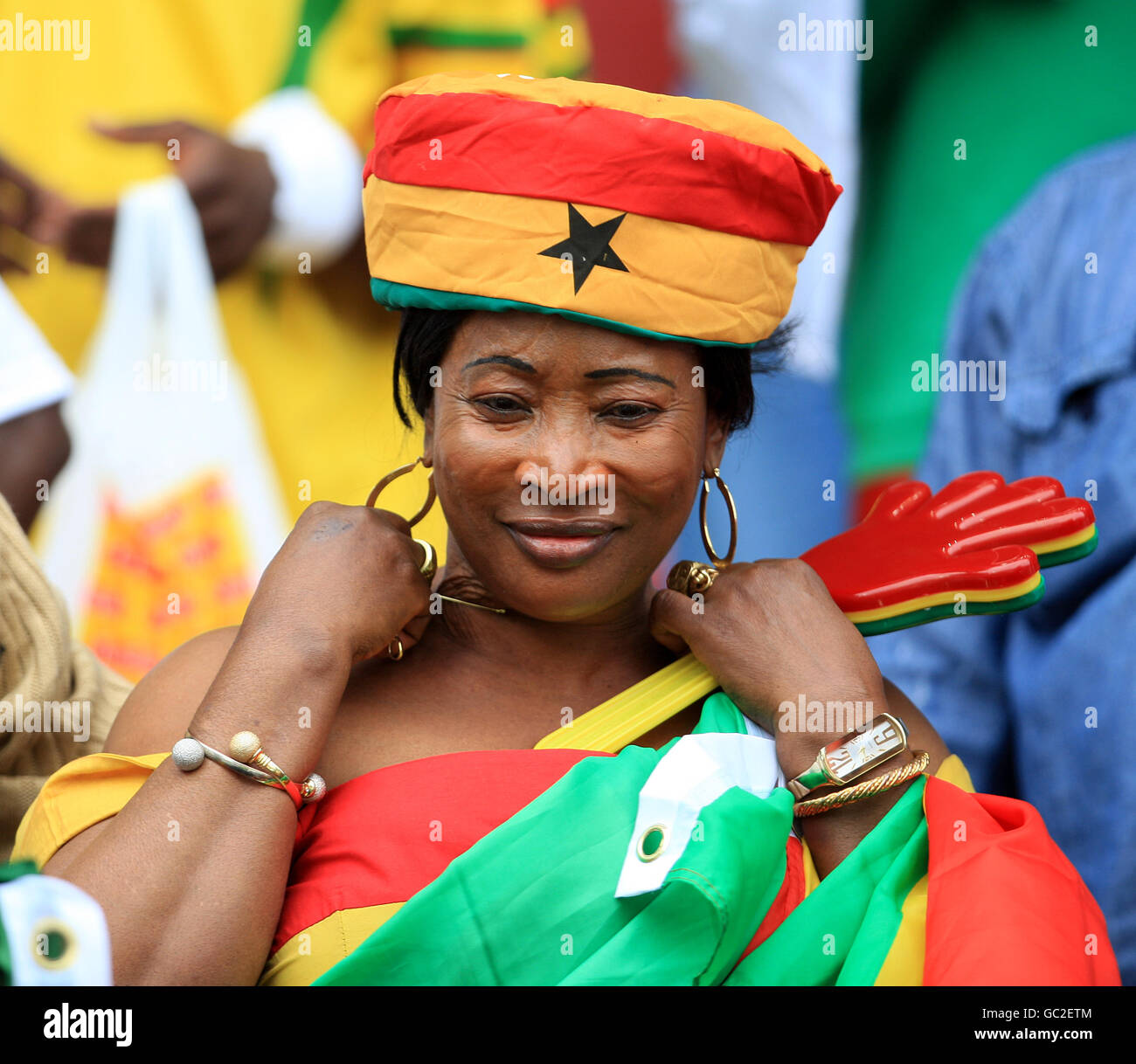 Football ghanaian crowd fans spectators gv general view hi-res stock ...